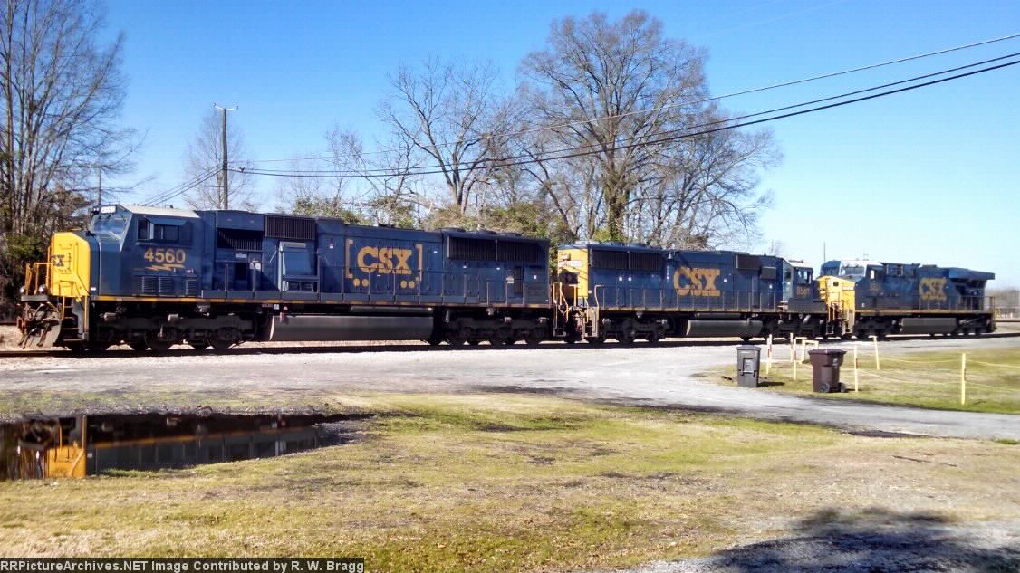 CSX 4560 (SD70MAC)